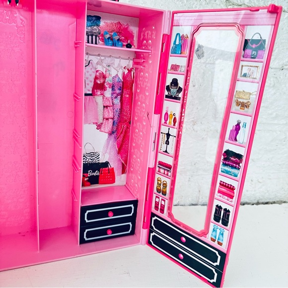 Barbie | Toys | Barbie Wardrobe Closet For Storage And Carrying 28 ...